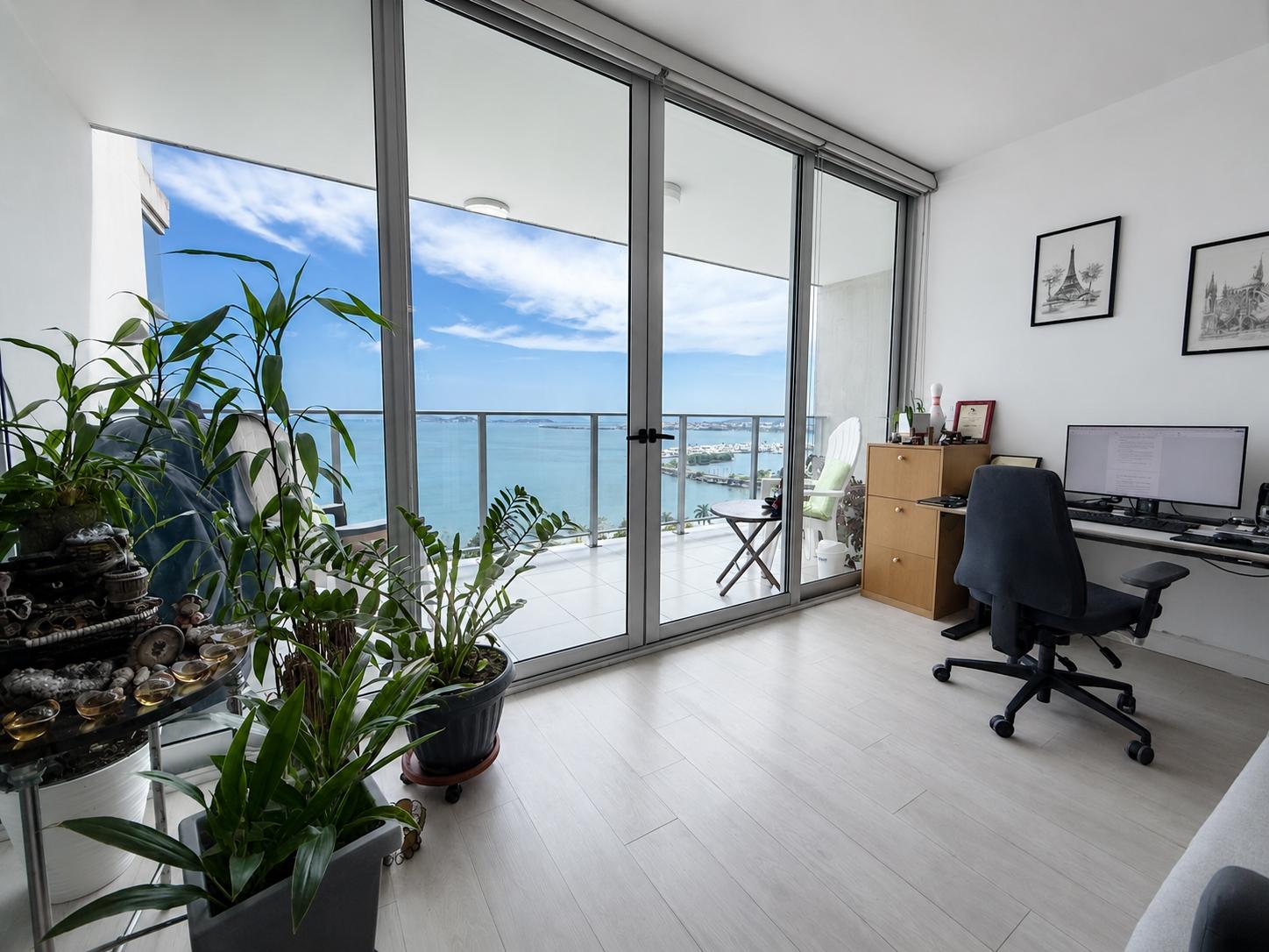 Waters on the Bay - Vista al Mar en Avenida Balboa - Grupo Garzón Realty